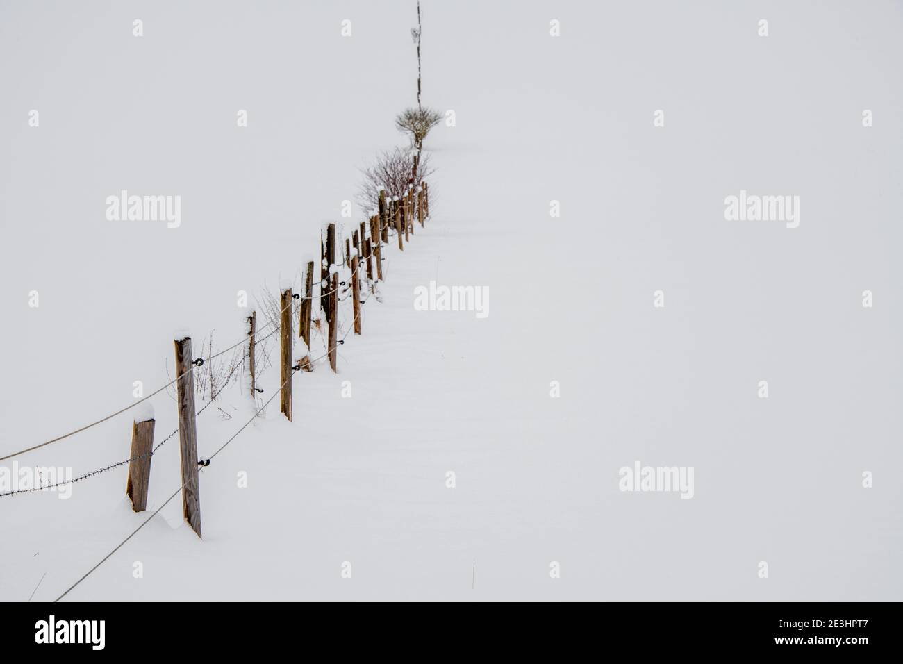 Scenic fence hi-res stock photography and images - Alamy