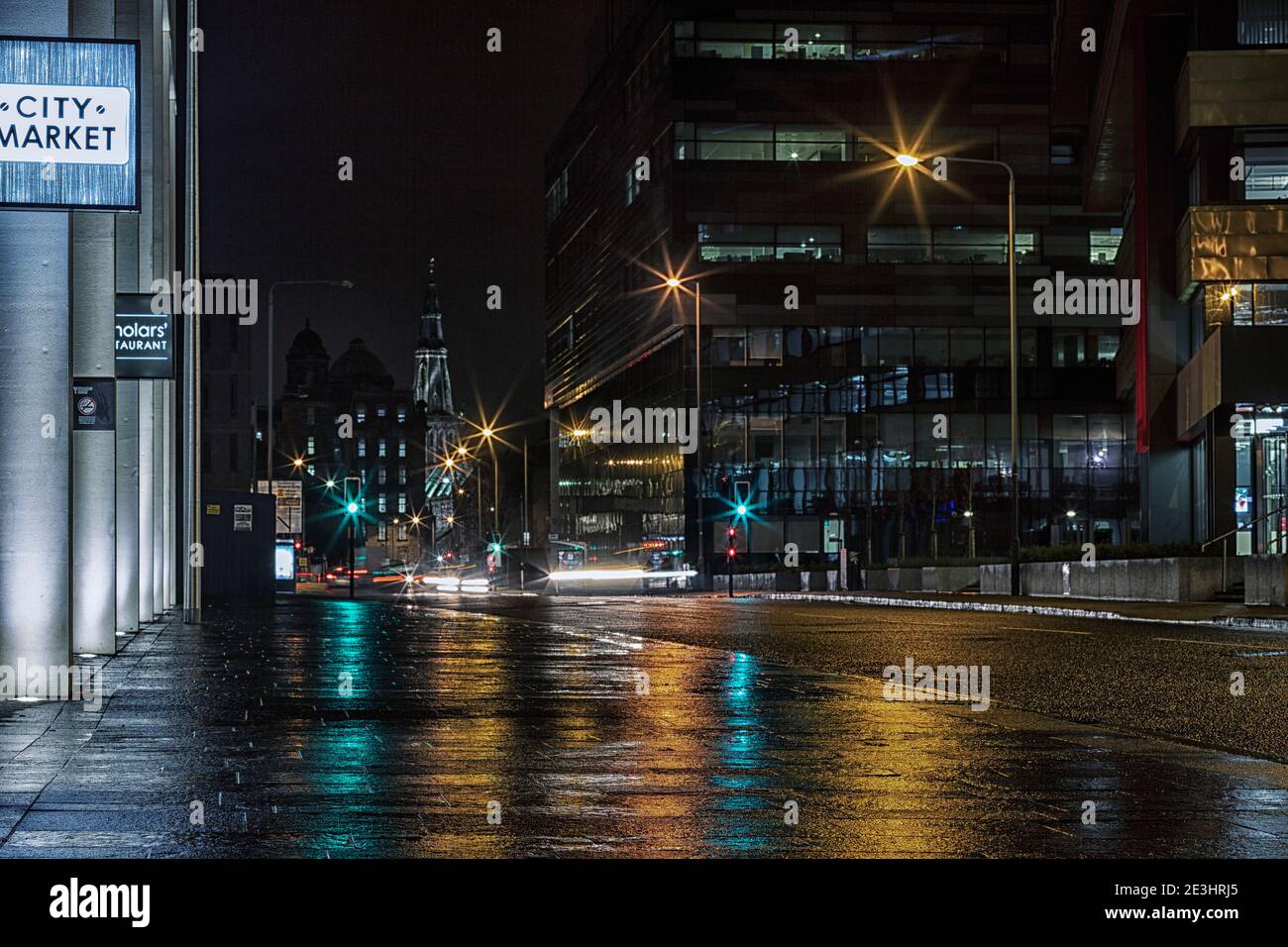 Glasgow street scene night hi-res stock photography and images - Alamy