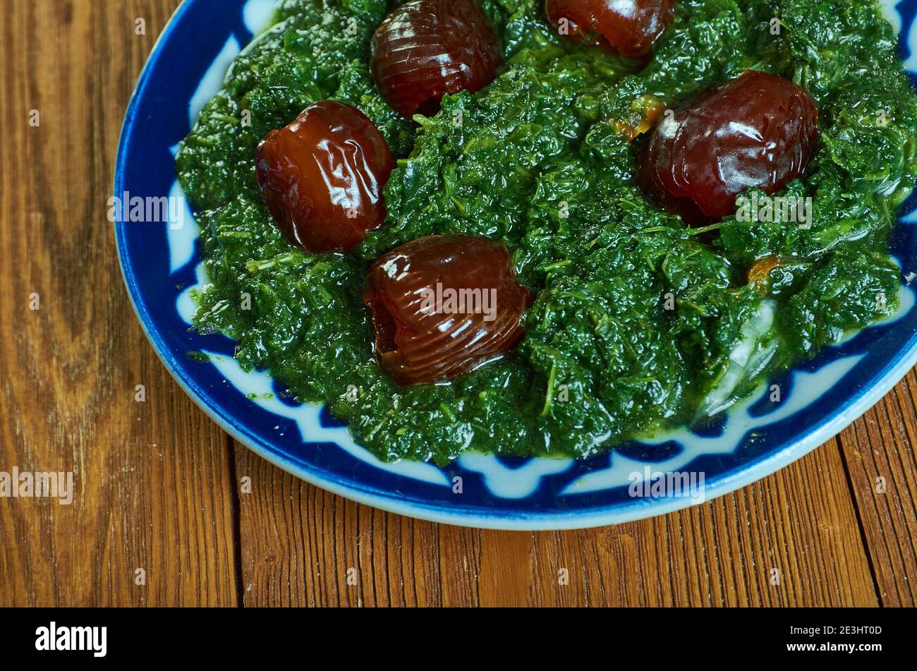 Khoresh alou esfenaj - traditional Iranian spinach and dried plum stew ...