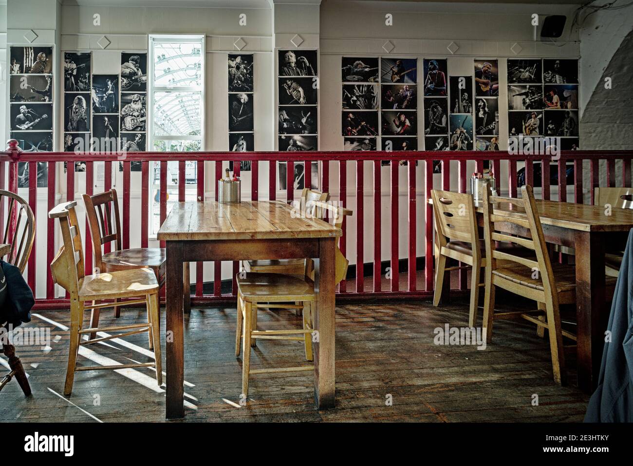 Exhibition Road Restaurant High Resolution Stock Photography and Images ...