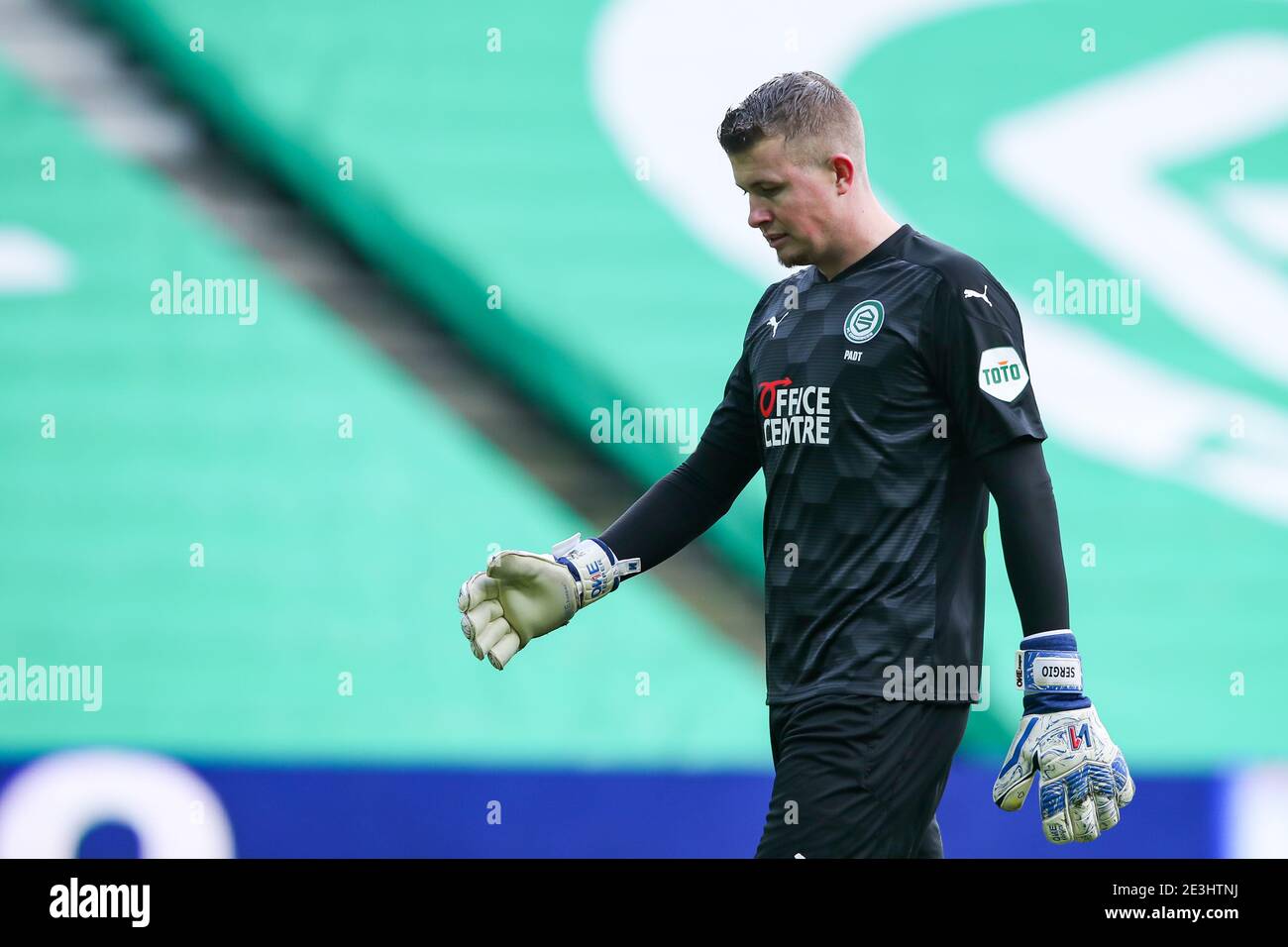 Groningen l r sergio padt of fc groningen hi-res stock photography and ...