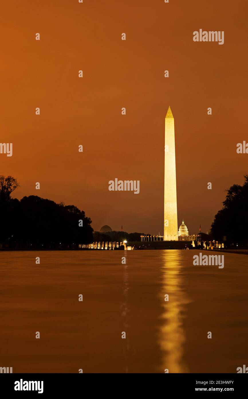 The Washington Monument in Washington DC, USA. The obelisk stands in ...