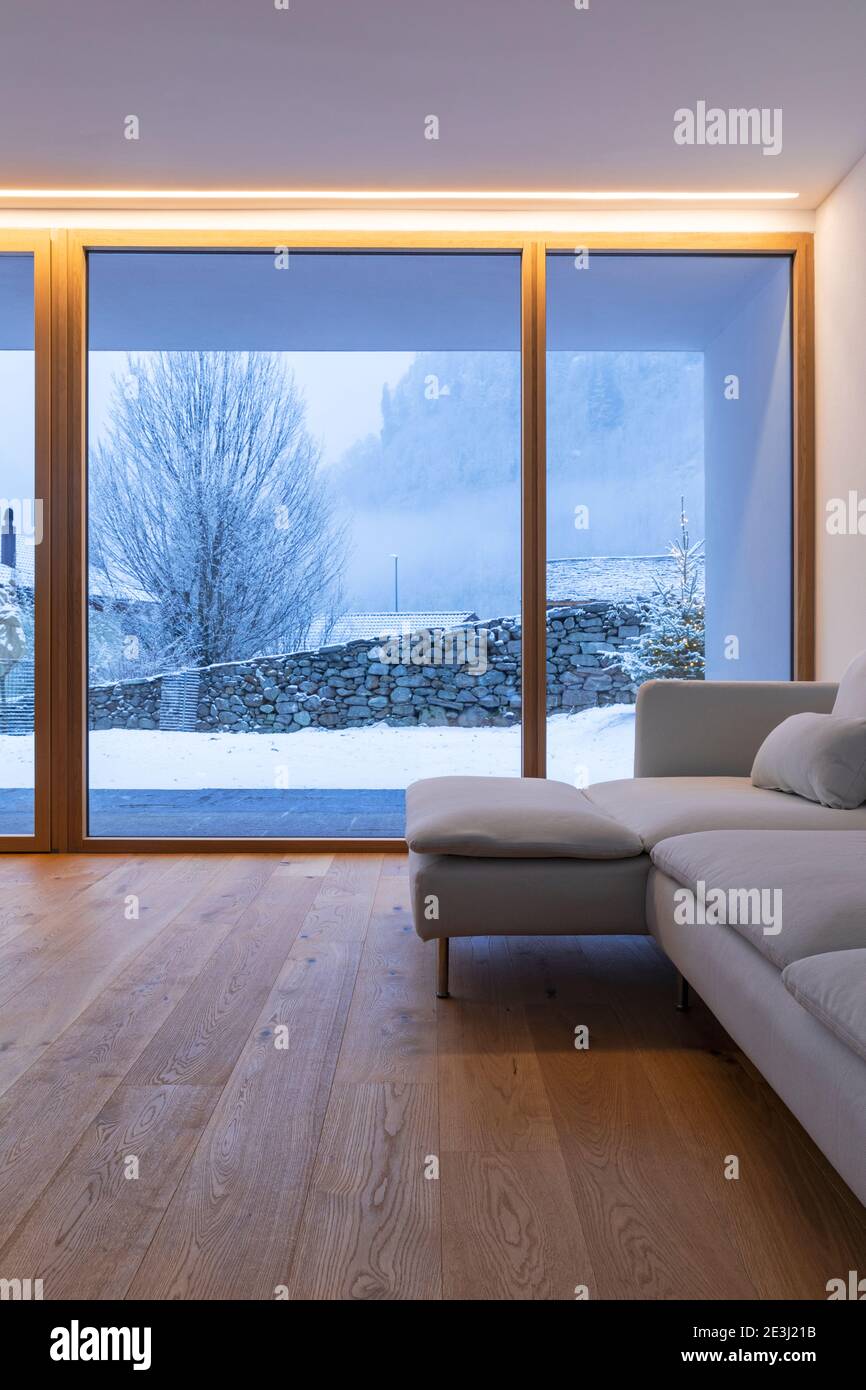 Sofa windows hi-res stock photography and images - Alamy