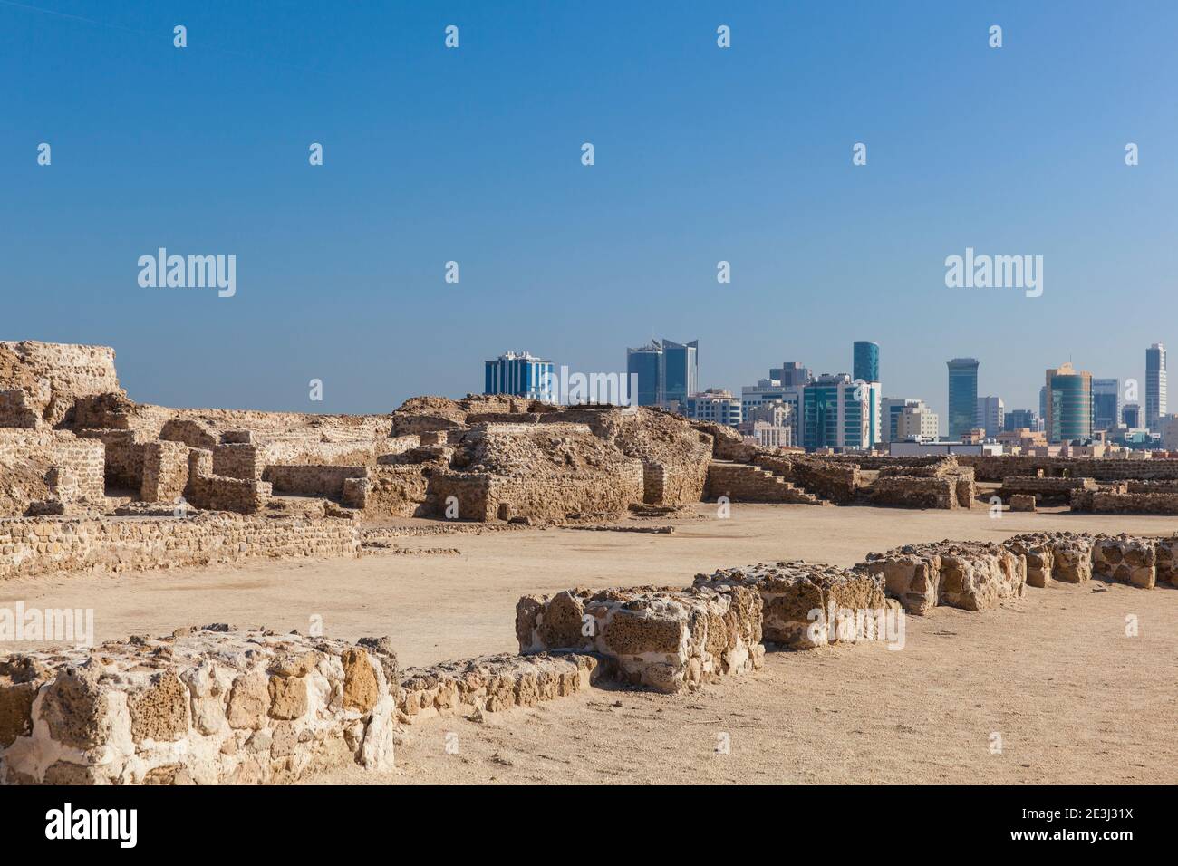 Bahrain, Manama, Bahrain Fort Stock Photo - Alamy