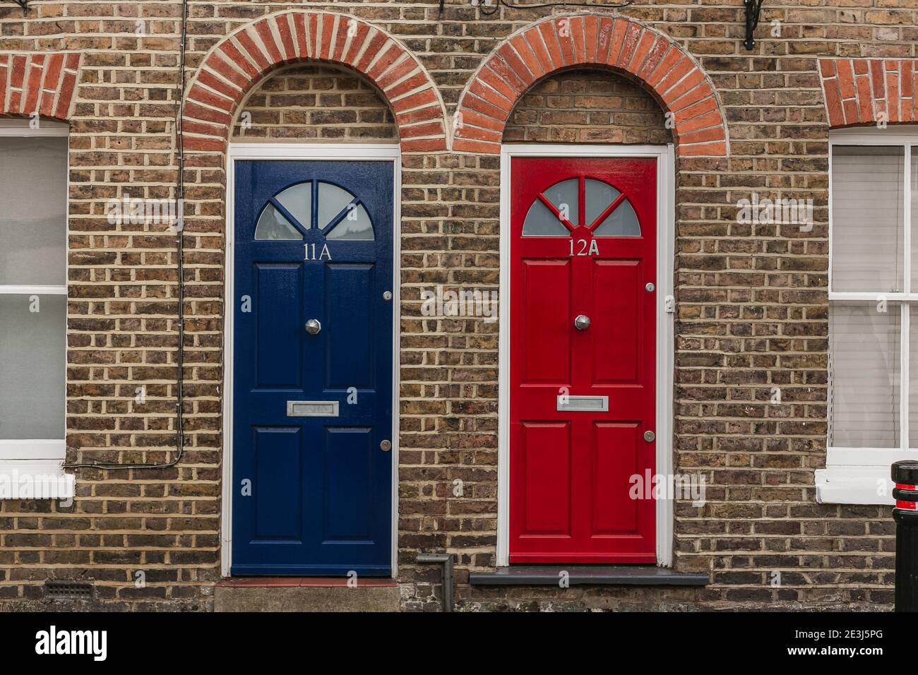 Doors of windsor hi-res stock photography and images - Alamy