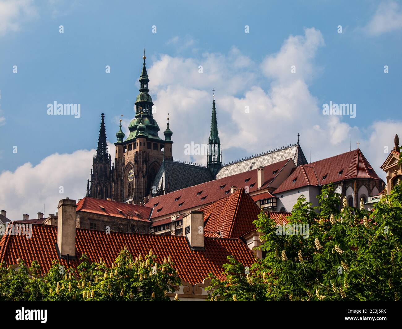 Pointy rooftop hi-res stock photography and images - Alamy