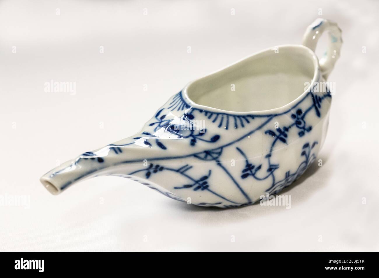 Blue genie hi-res stock photography and images - Alamy