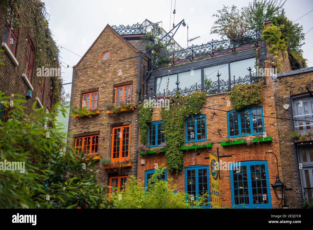 Neal’s yard london hi-res stock photography and images - Alamy