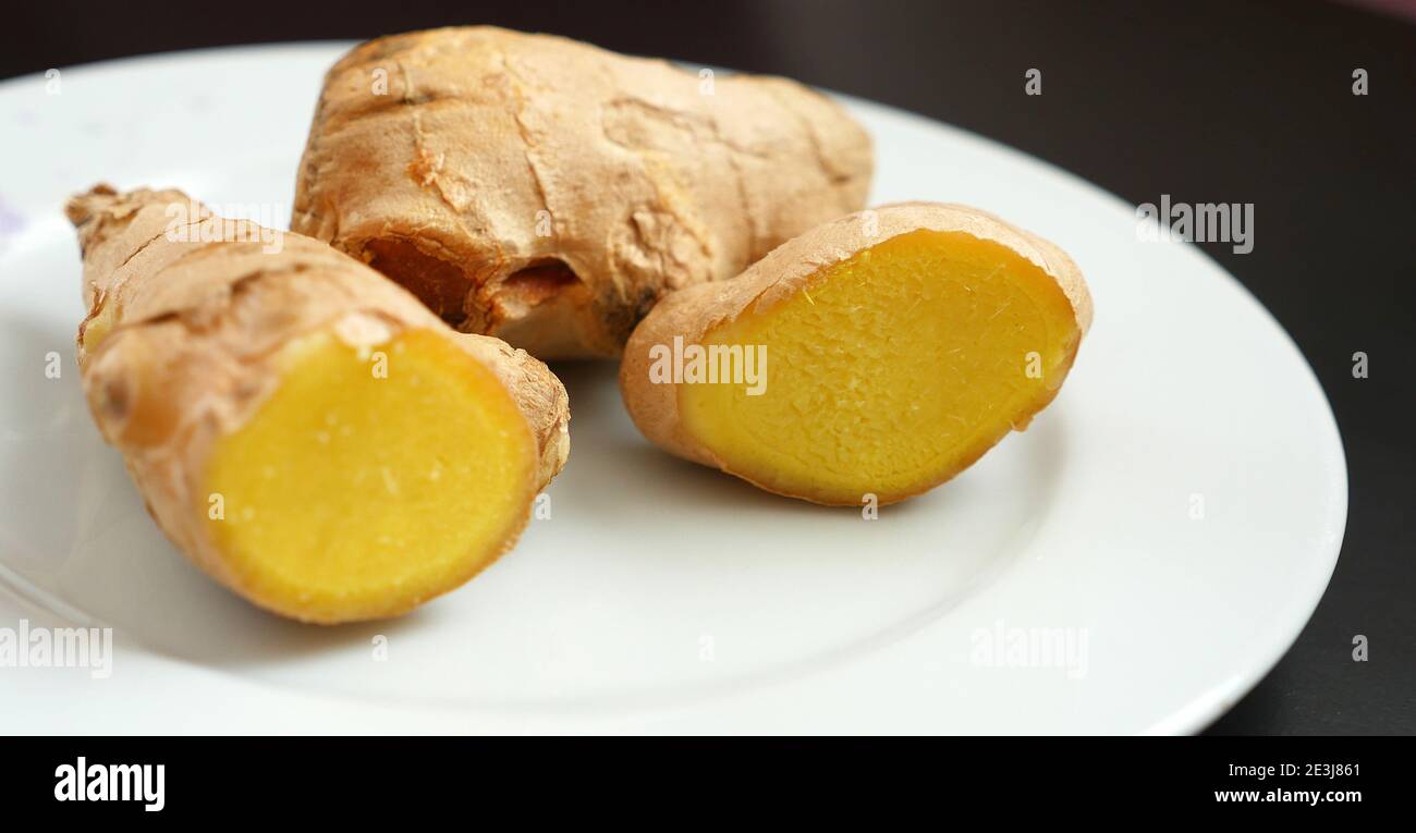 Fresh ginger, fresh table ginger roots Stock Photo - Alamy