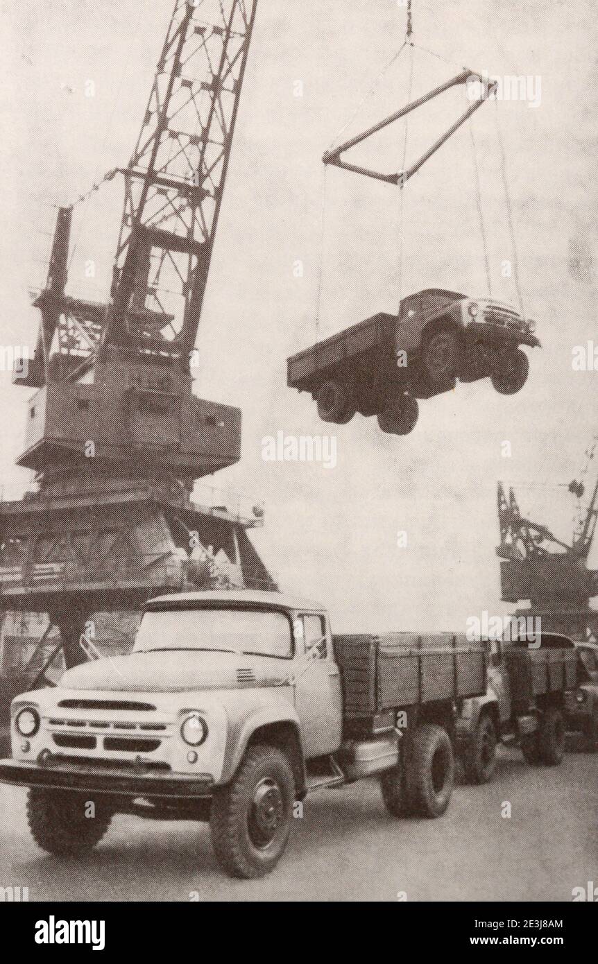 Loading of new ZIL trucks in the Soviet Union in 1965 Stock Photo - Alamy