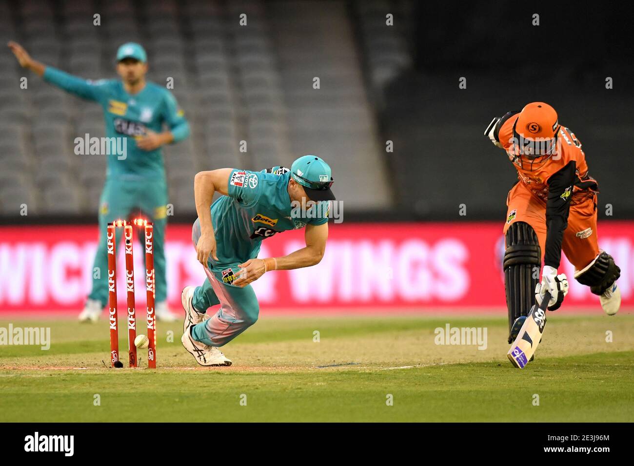 Colin munro brisbane heat hi-res stock photography and images - Alamy