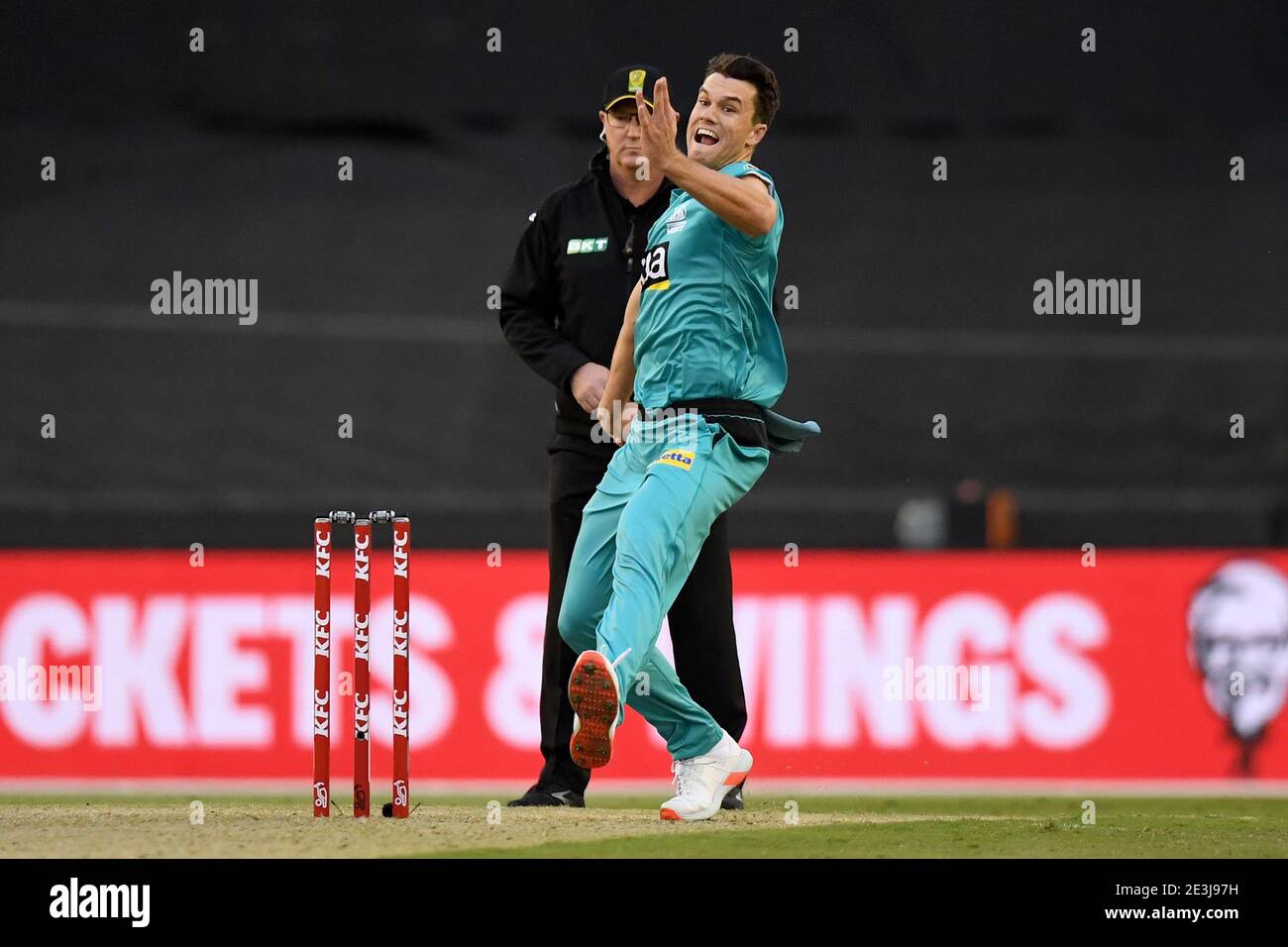 James bazley of the brisbane heat hi-res stock photography and images ...