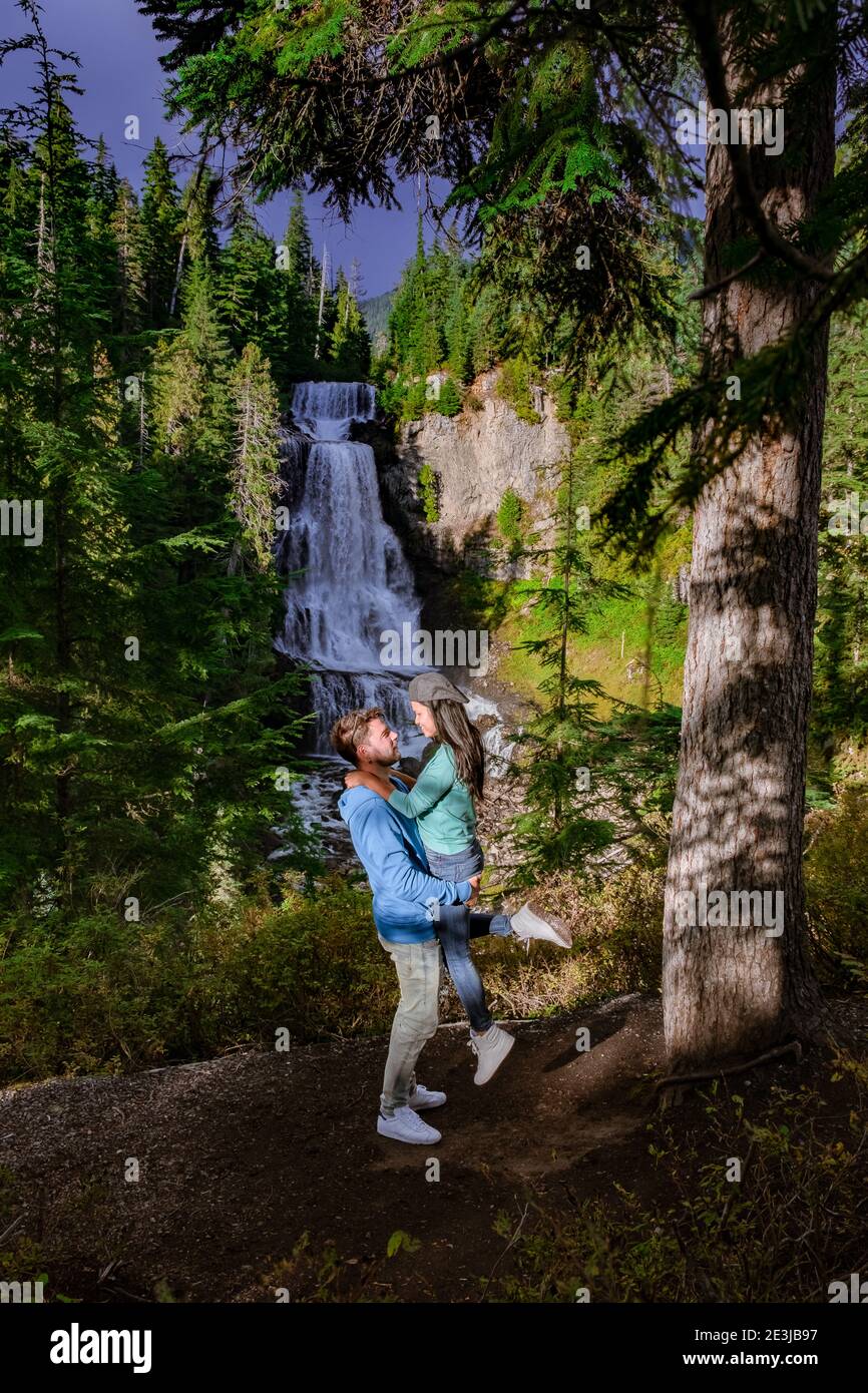 Alexander falls hi-res stock photography and images - Alamy