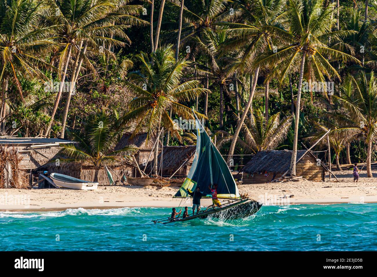 Polynesian style sailing on a Proa (multihull outrigger sailboat) in ...