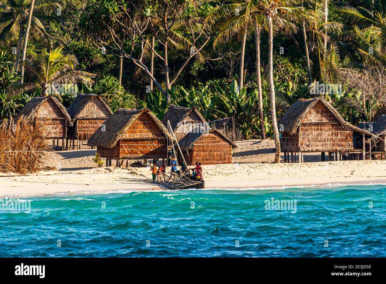 Polynesian style sailing on a Proa (multihull outrigger sailboat) in ...