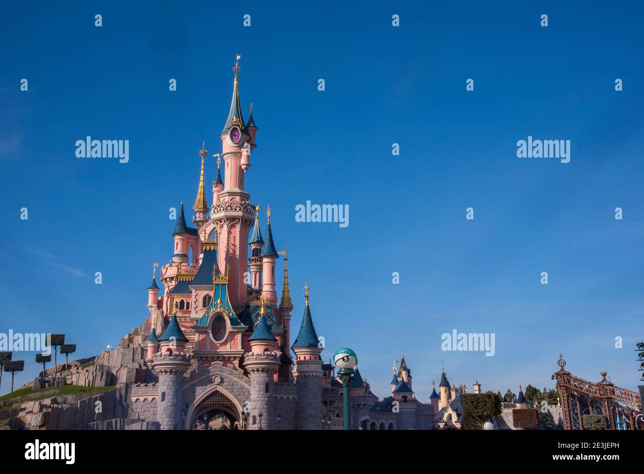 Sleeping Beauty's Castle at Disneyland Paris on a sunny day Stock Photo ...