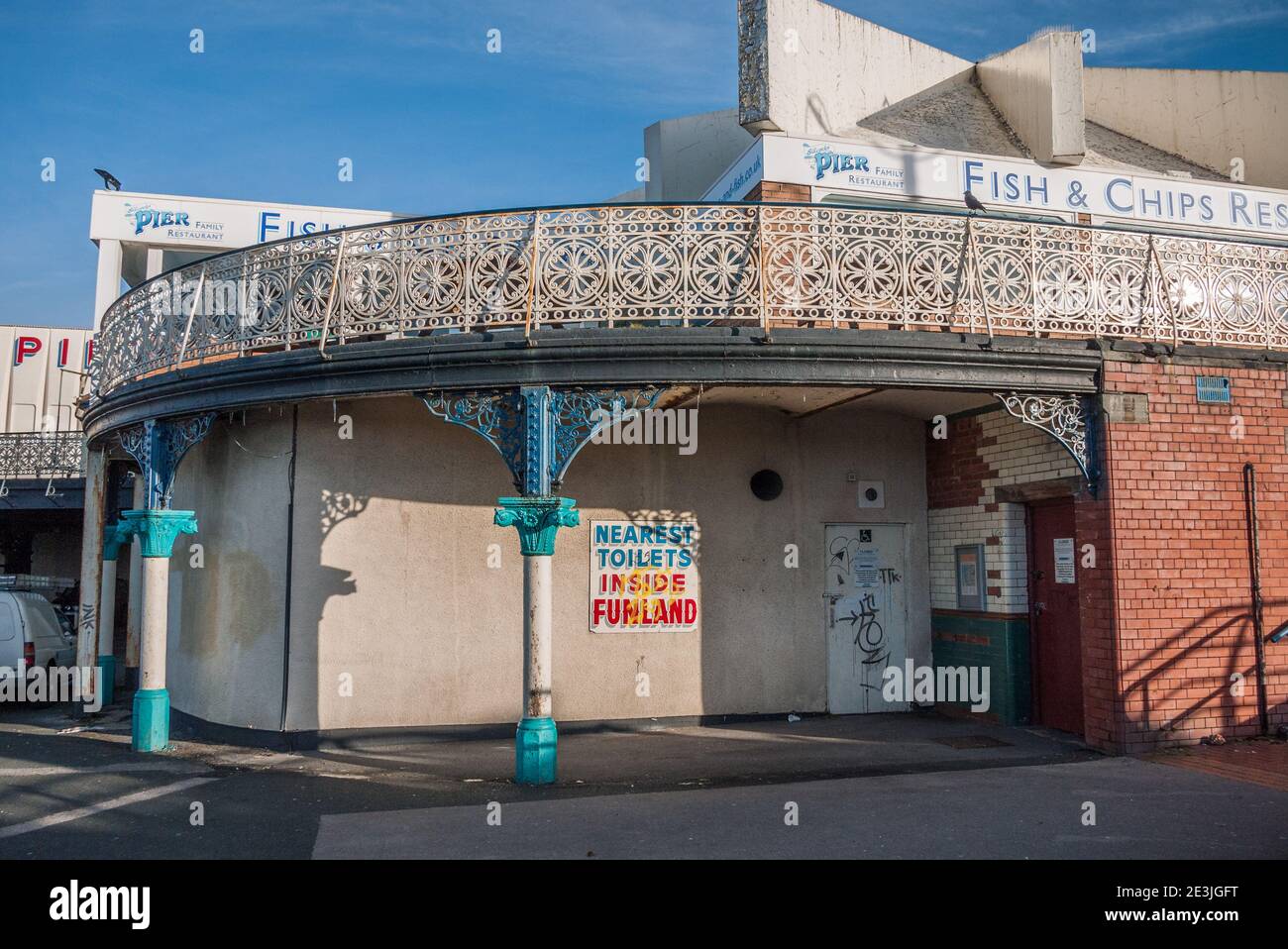 Southport Seafront & Promenade, Ocean Plaza, Ramada Hotel, Bliss Hotel ...