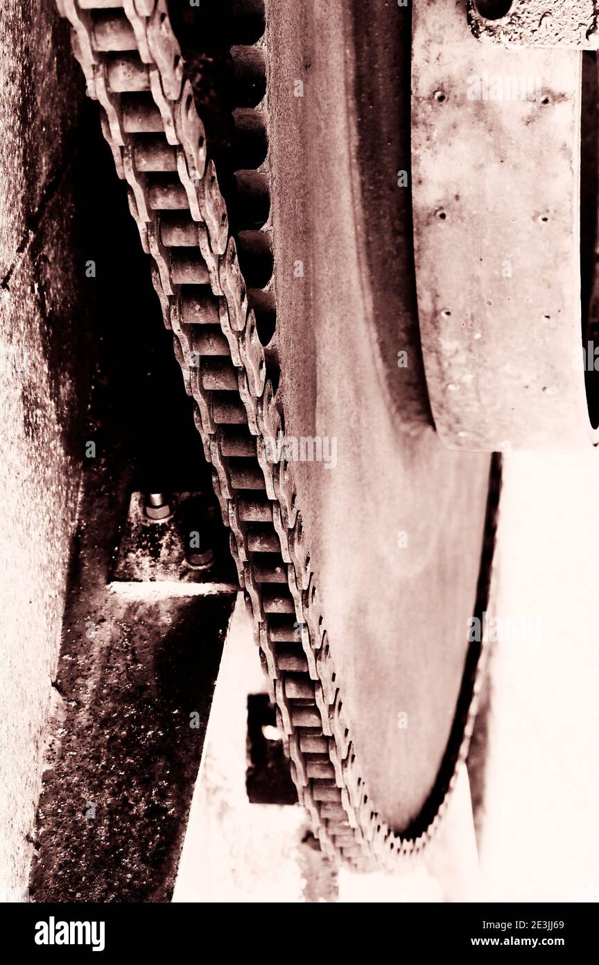 A chain drive on an old machine Stock Photo - Alamy