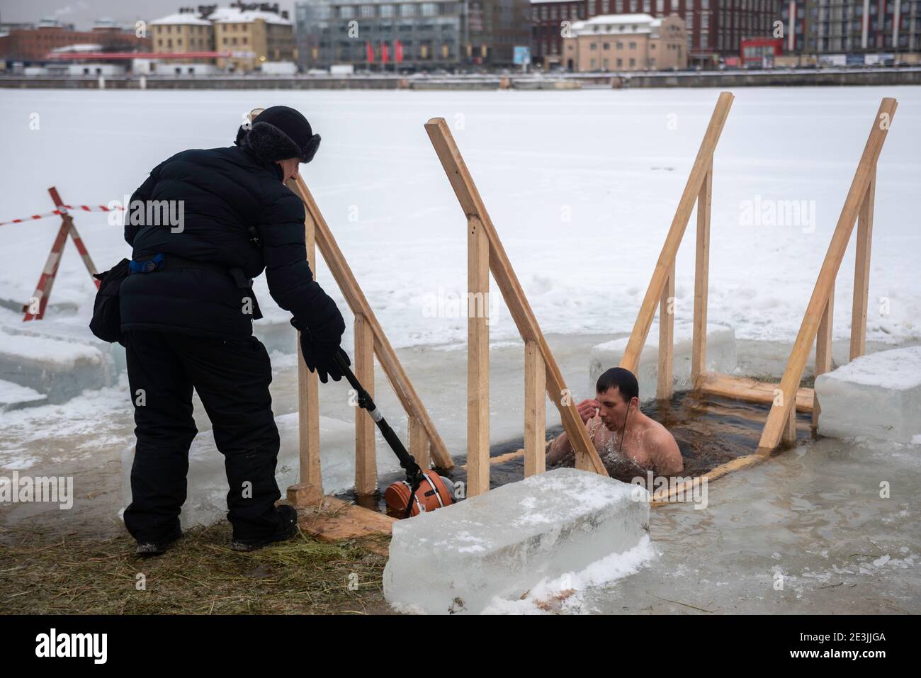 Epiphany russia bathing hi-res stock photography and images - Alamy