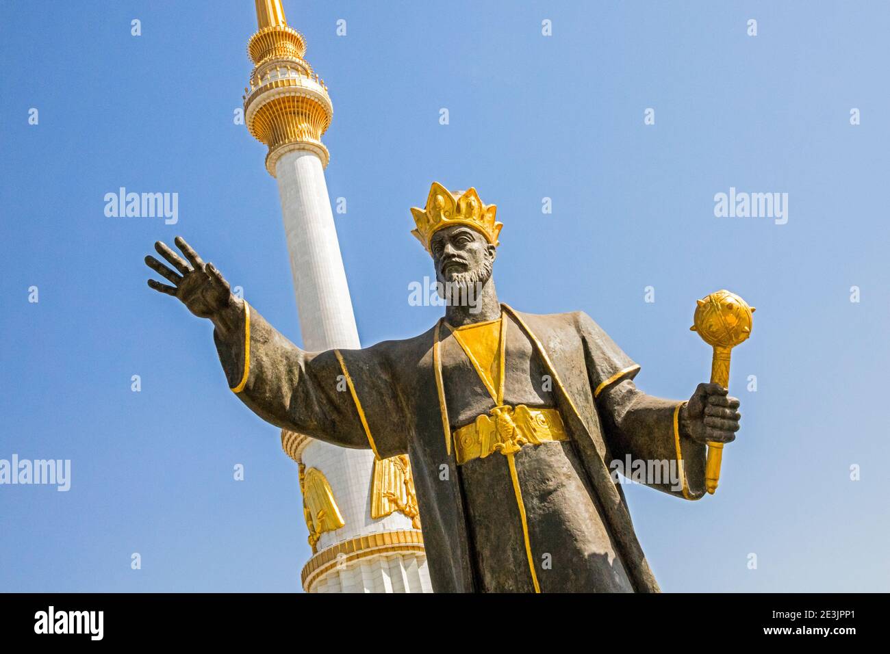 Turkmenistan statue central asia hi-res stock photography and images ...
