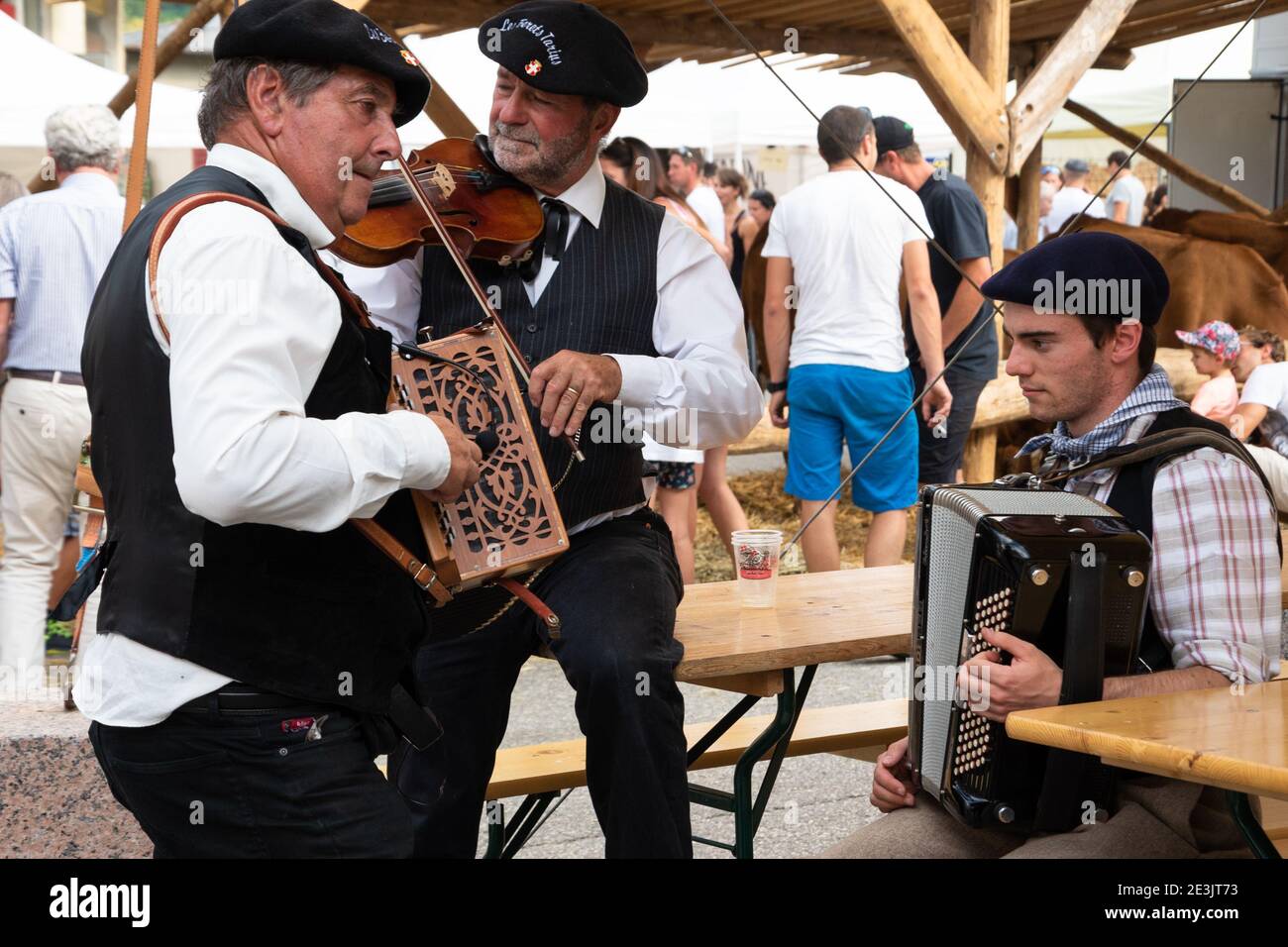 Elderly fun fair france hi-res stock photography and images - Alamy