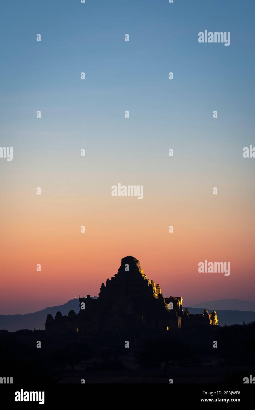 Dhammayan dhammayangyi temple hi-res stock photography and images - Alamy