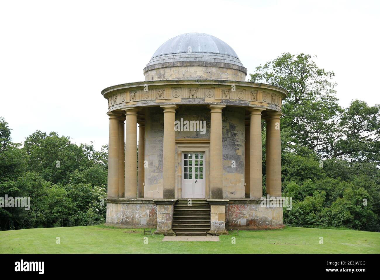 Temple folly yorkshire hi-res stock photography and images - Alamy