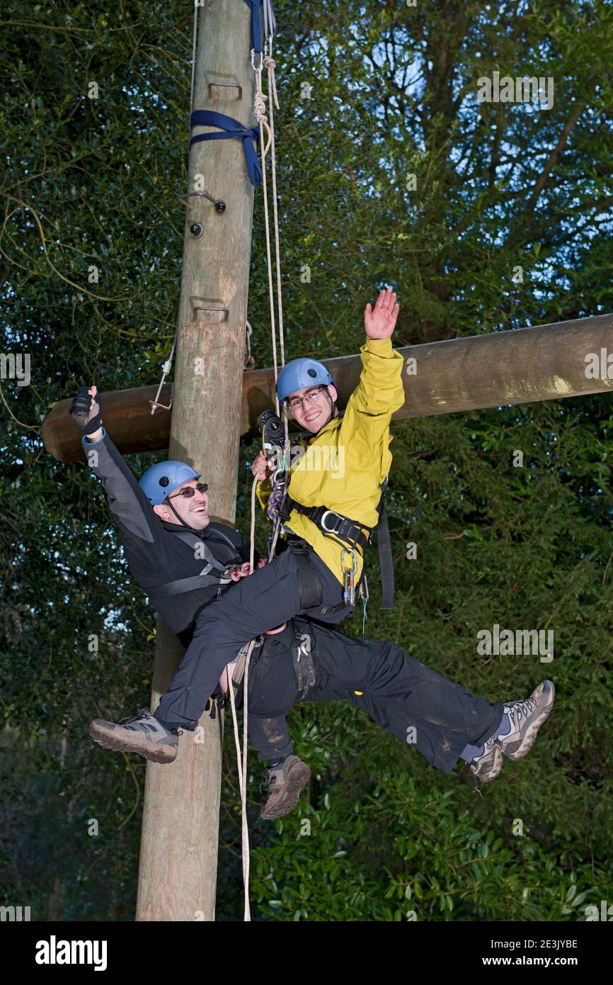Rope teamwork exercise uk hi-res stock photography and images - Alamy