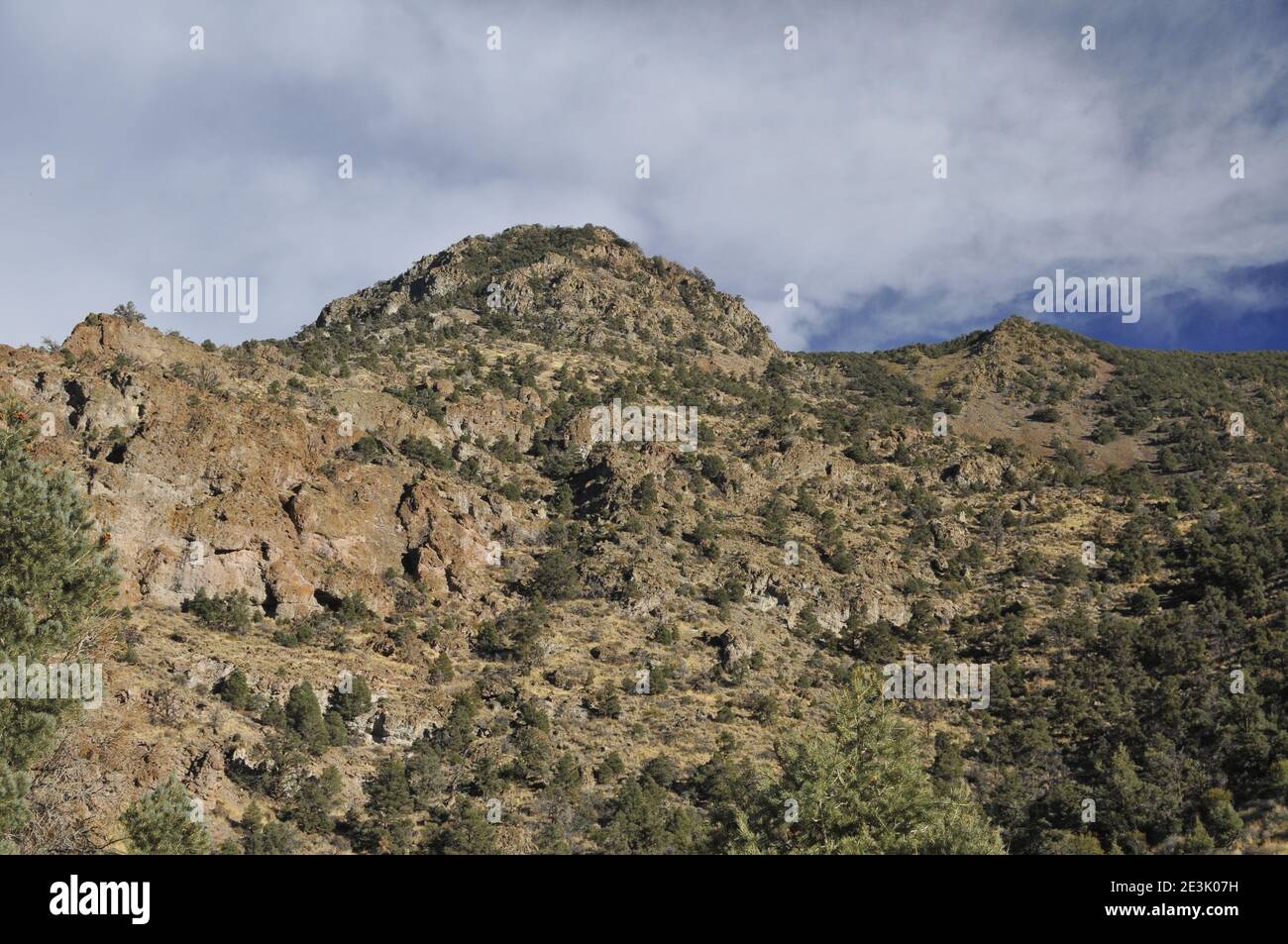 Rocky mountain side hi-res stock photography and images - Alamy