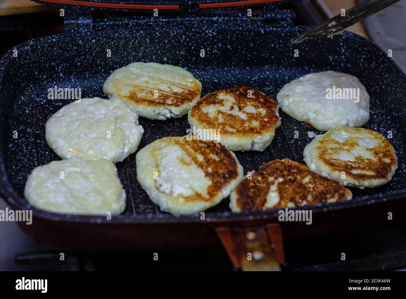 Russian pan cakes hi-res stock photography and images - Alamy