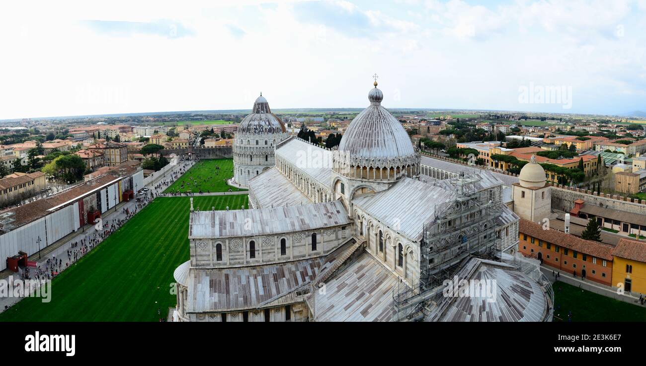 The leaning tower of pisa top view hi-res stock photography and images ...