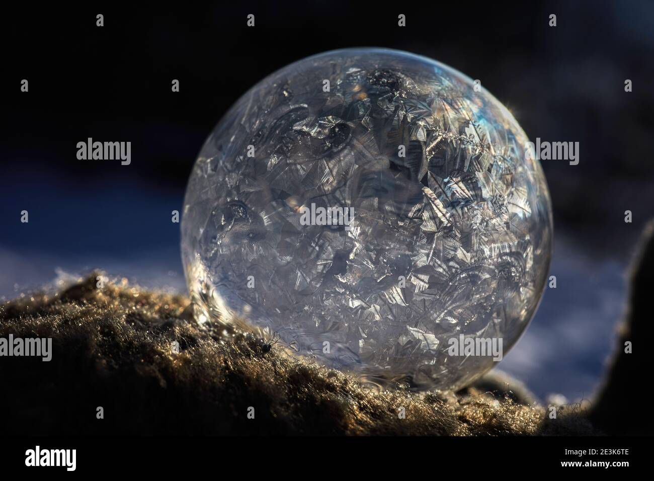 Liquid crystal experiment hi-res stock photography and images - Alamy