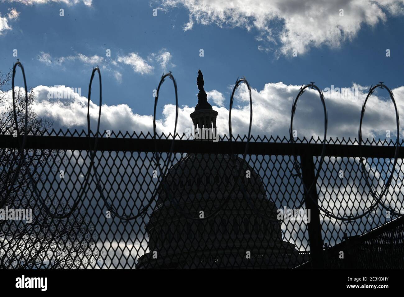 Riot fencing hi-res stock photography and images - Alamy