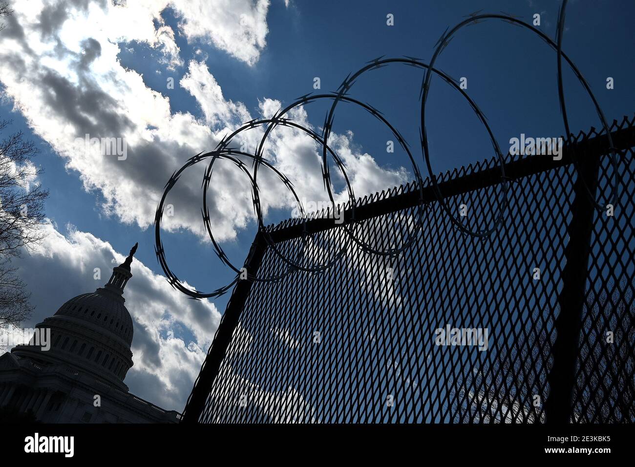 Riot fencing hi-res stock photography and images - Alamy