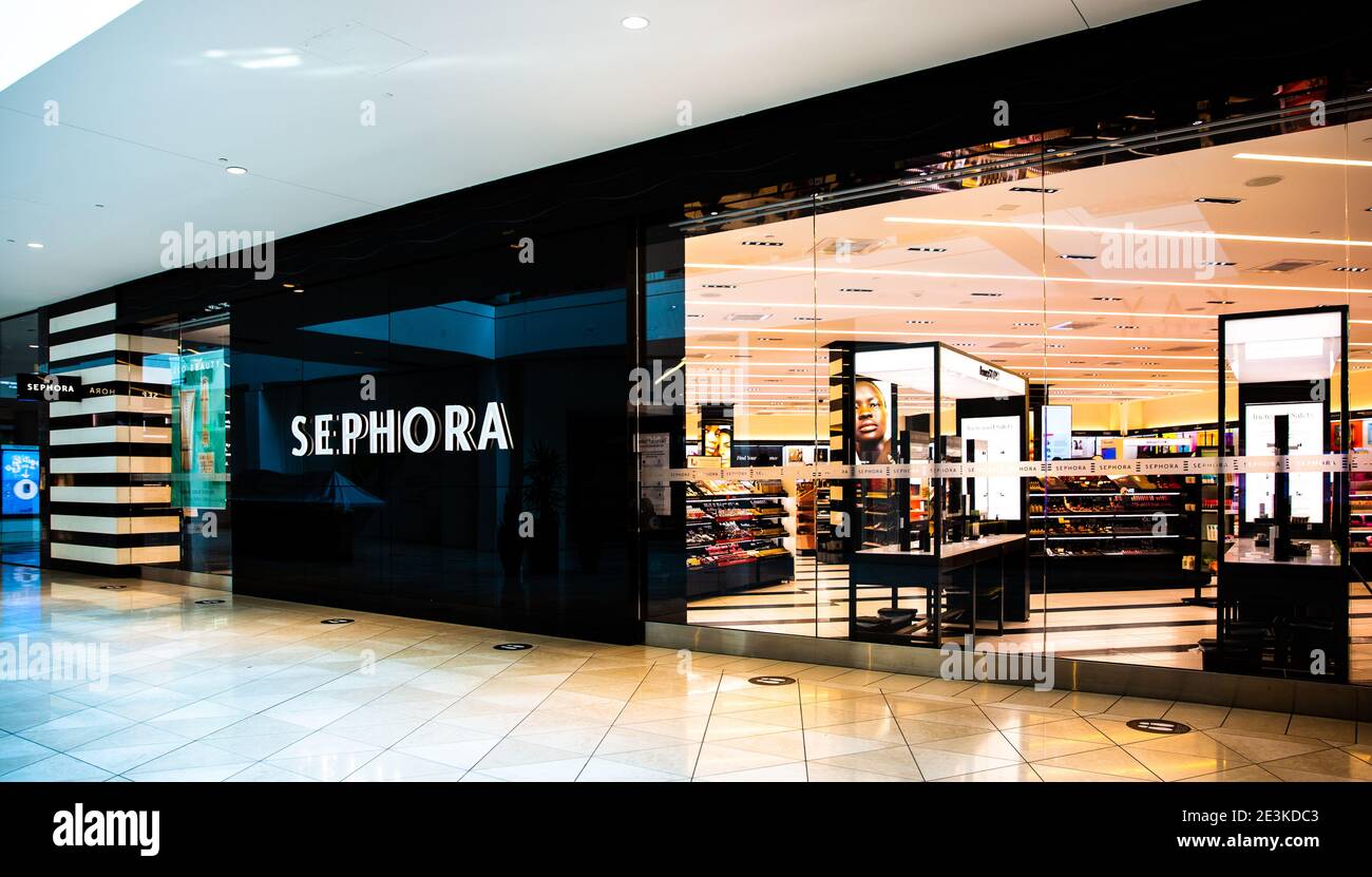 Santa Clara, CA, USA - January 14, 2021: Sephora fashion luxury ...