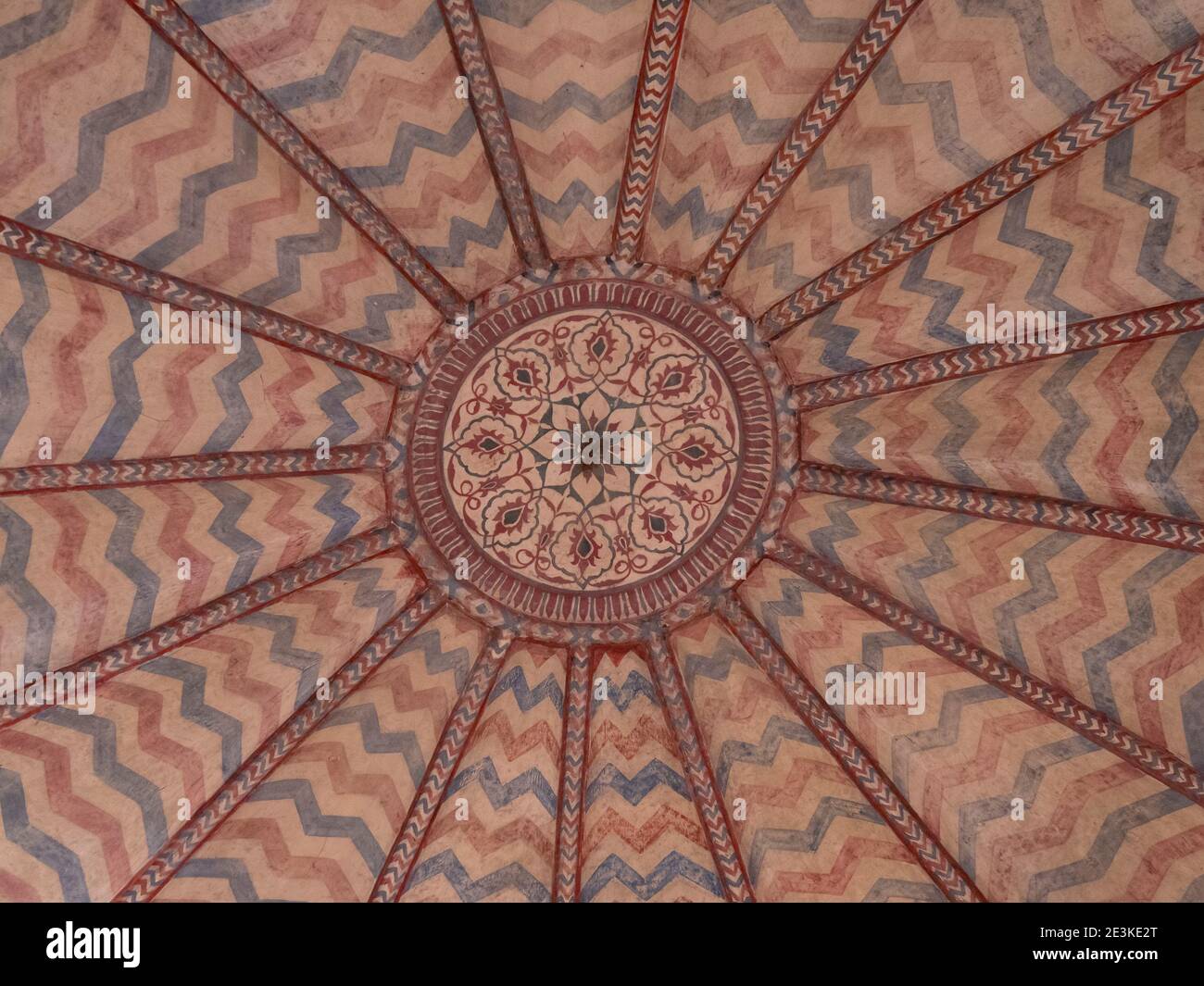Mughal architectural pattern hi-res stock photography and images - Alamy