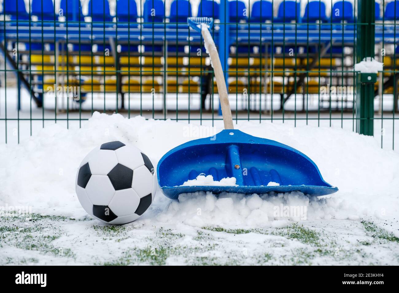 Snow football stadium sport hi-res stock photography and images - Alamy