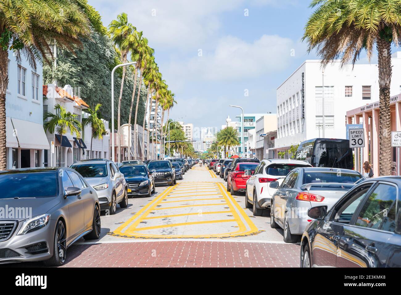Miami south beach collins avenue hi-res stock photography and images ...