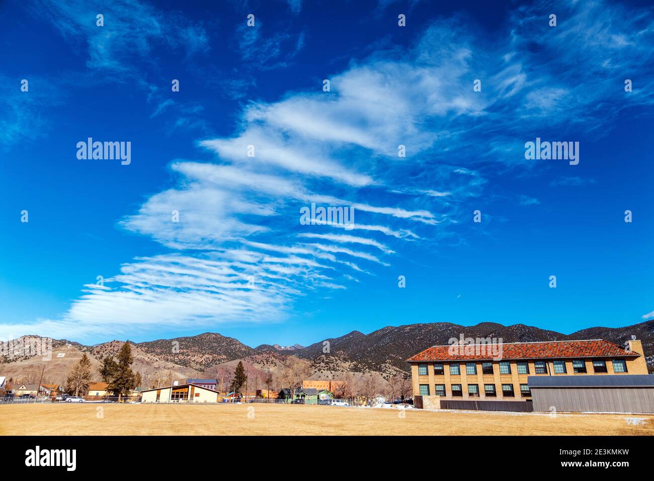 Clear sky village hi-res stock photography and images - Alamy