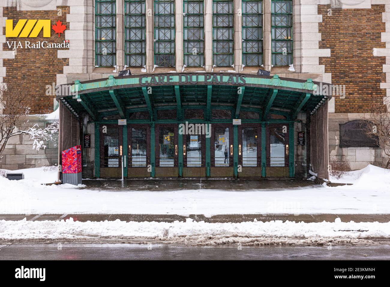 Quebec city via rail station hi-res stock photography and images - Alamy