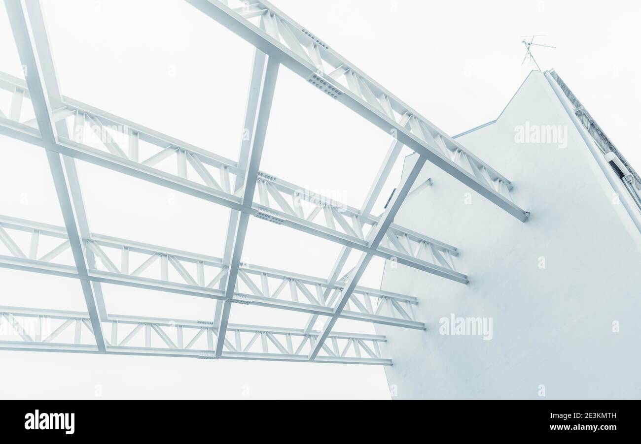 Industrial painted steel beams hi-res stock photography and images - Alamy