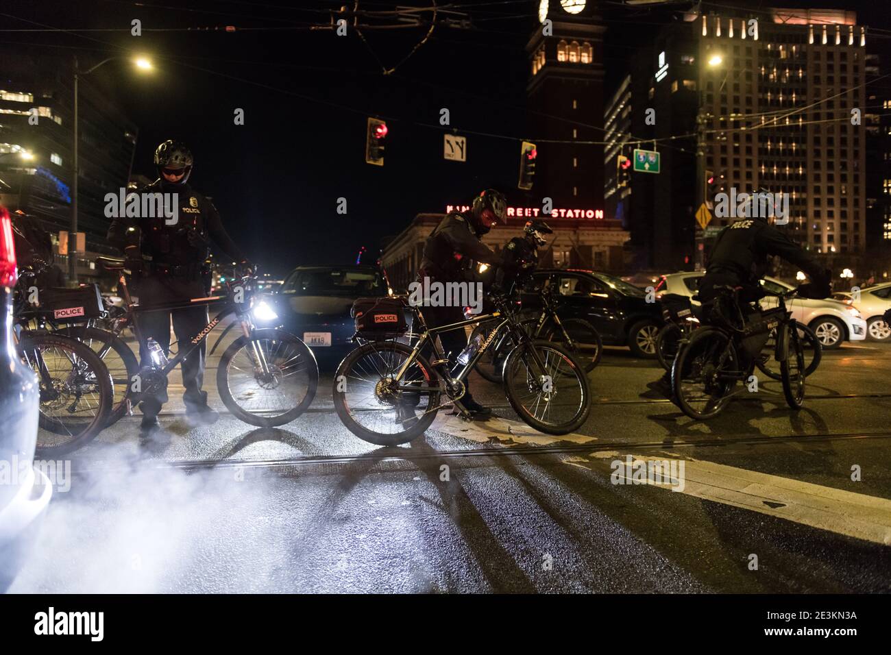 Seattle, USA. 27 Dec, 2020. The Seattle Police blocking protestors near ...