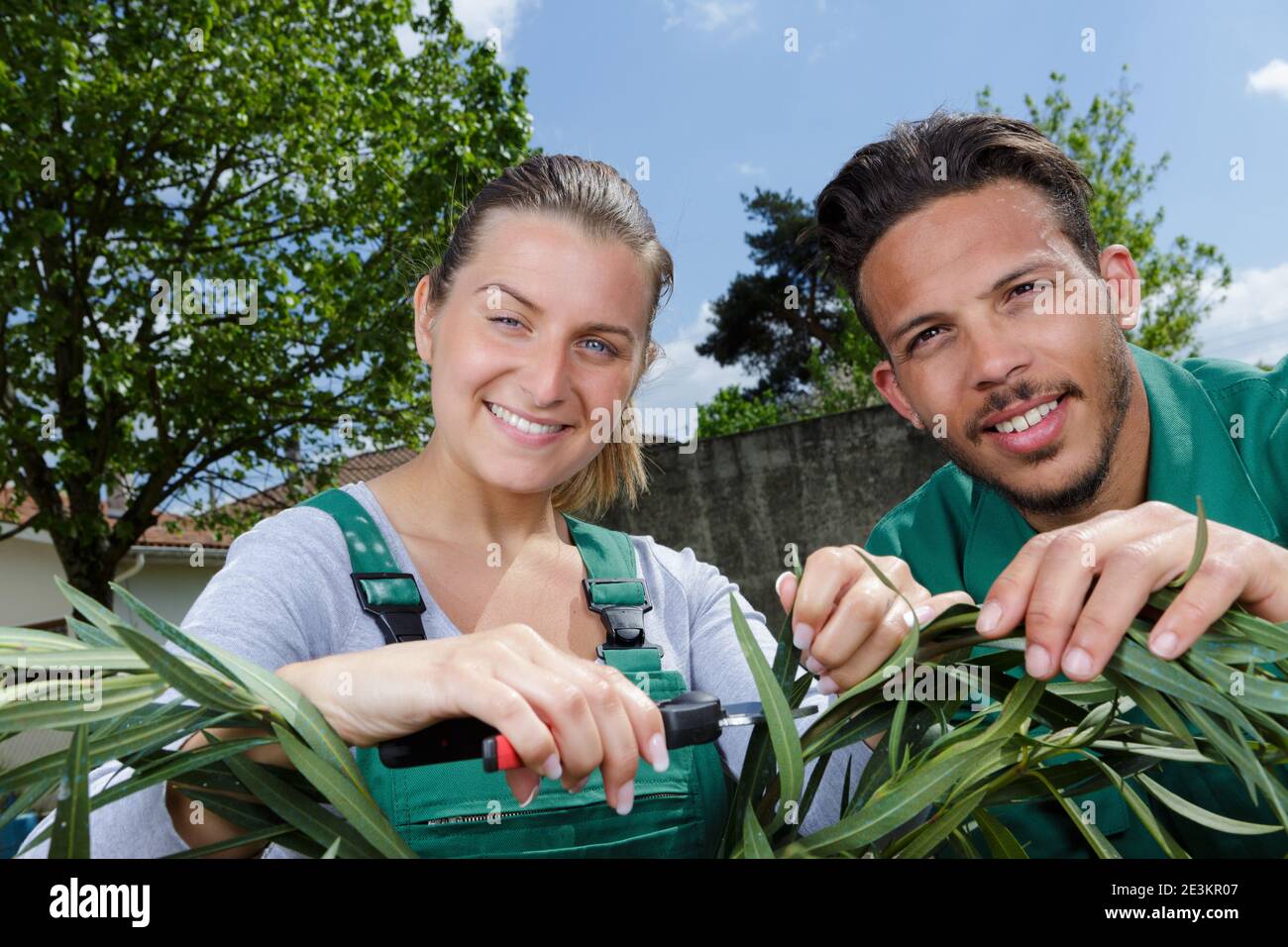Couple gardeners hi-res stock photography and images - Alamy