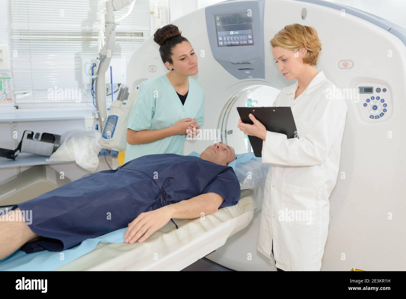 people during a x-ray exam Stock Photo - Alamy