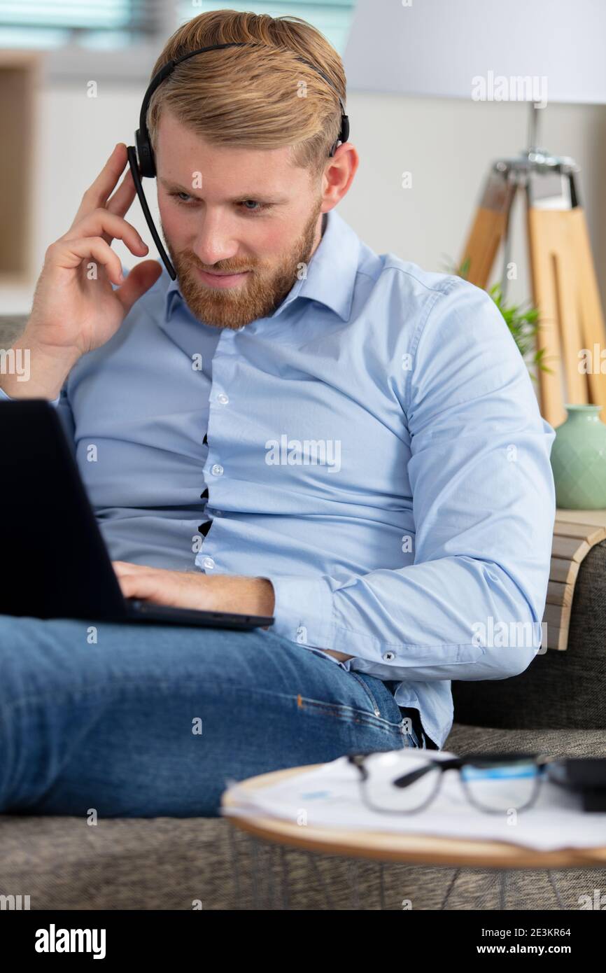 Speaking with hands hi-res stock photography and images - Alamy
