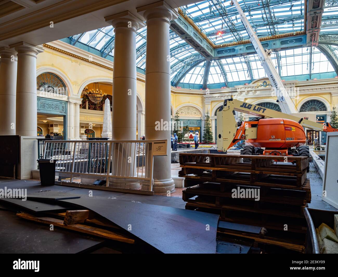 Construction of bellagio las vegas hi-res stock photography and images ...