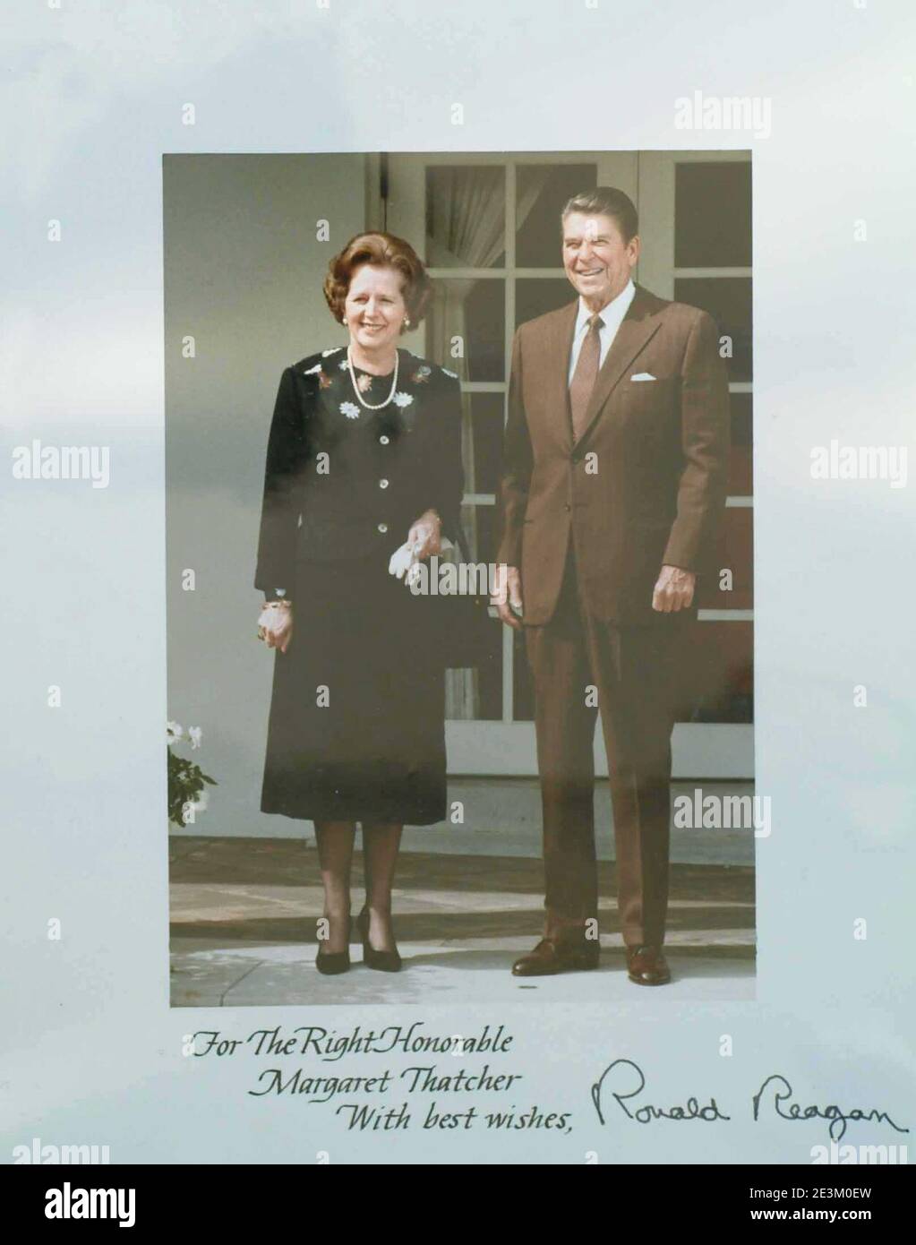 Ronald reagan with margaret thatcher hi-res stock photography and ...