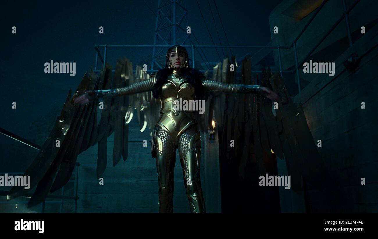 Gal gadot in wonder woman 1984 hi-res stock photography and images - Alamy