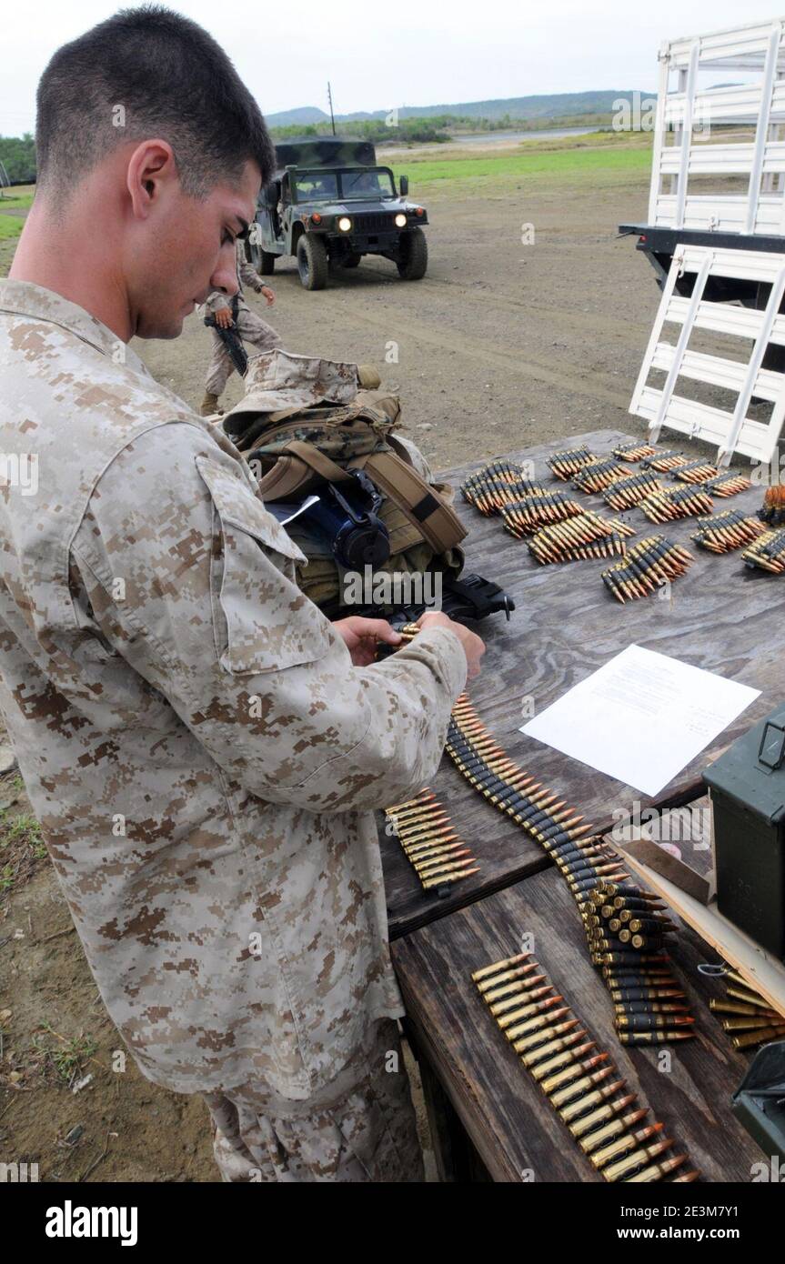 Marine Corps Security Gun Qualification Stock Photo - Alamy