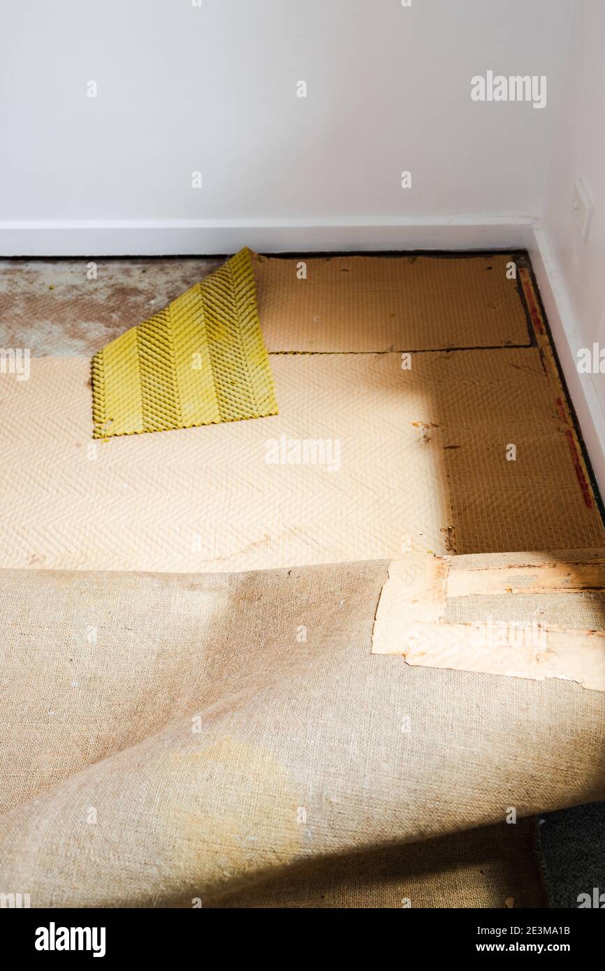 Ripping up carpet hi-res stock photography and images - Alamy